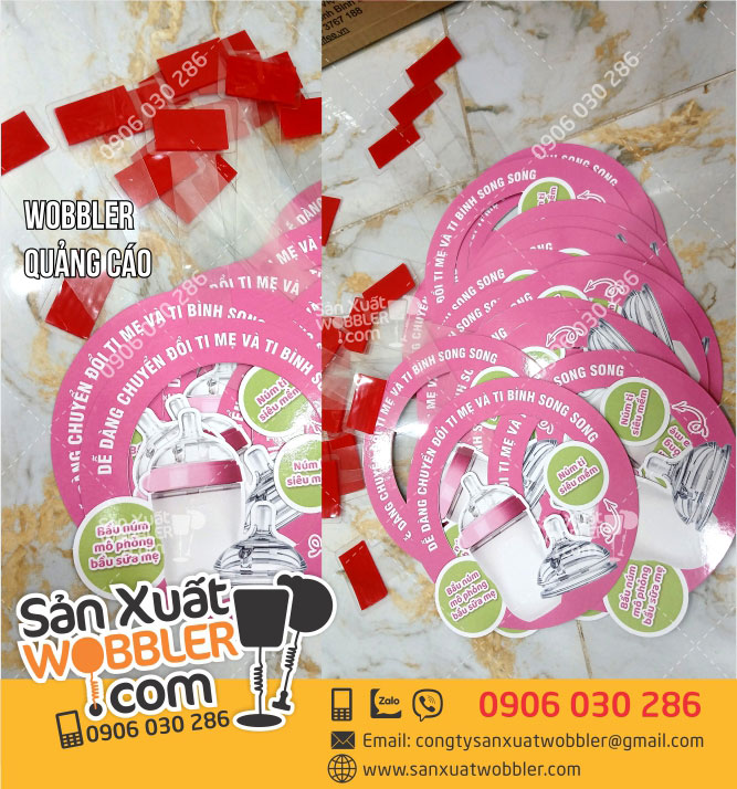 Wobbler quảng cáo bình sữa Como Tomo