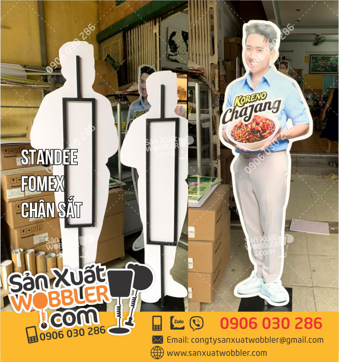 Posm Standee fomex khung sắt Koreno Chajang